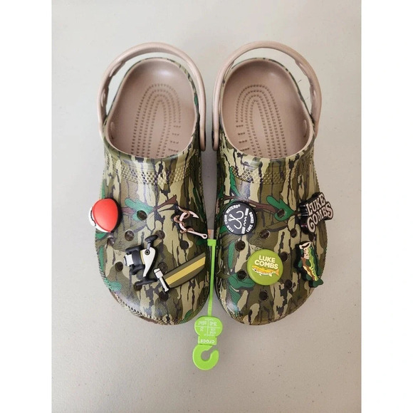 CROCS | Shoes | New Luke Combs X Crocs Bootleggers Classic Clog Size ...